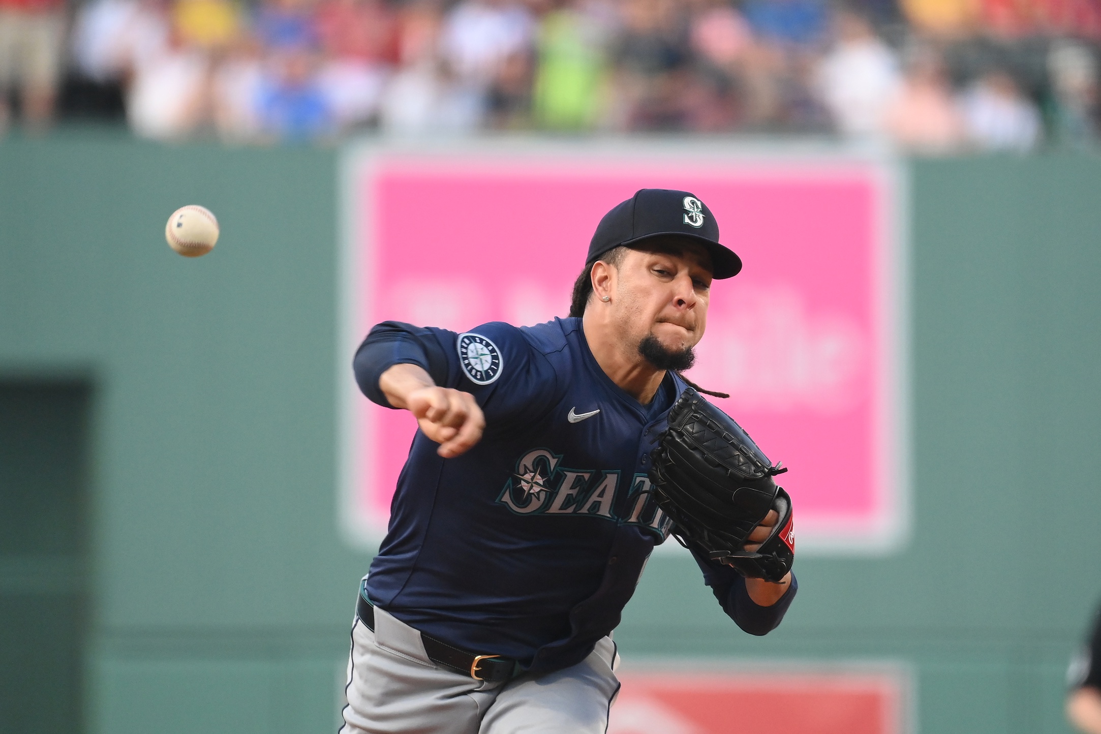 Castillo looks to show his stripes against Tigers