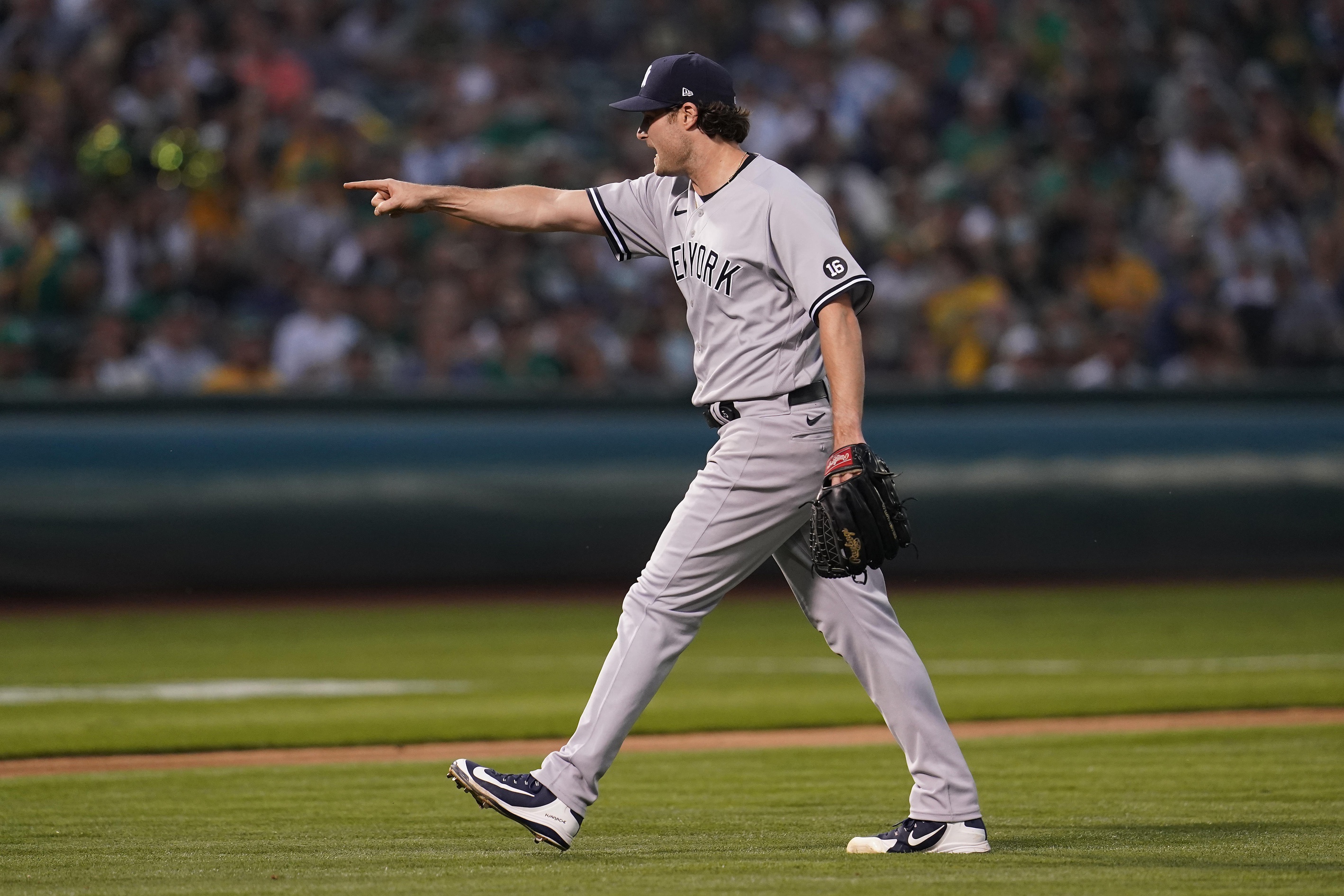 ALTERNATIVE: 2022 Points League Draft Guide - Pitchers