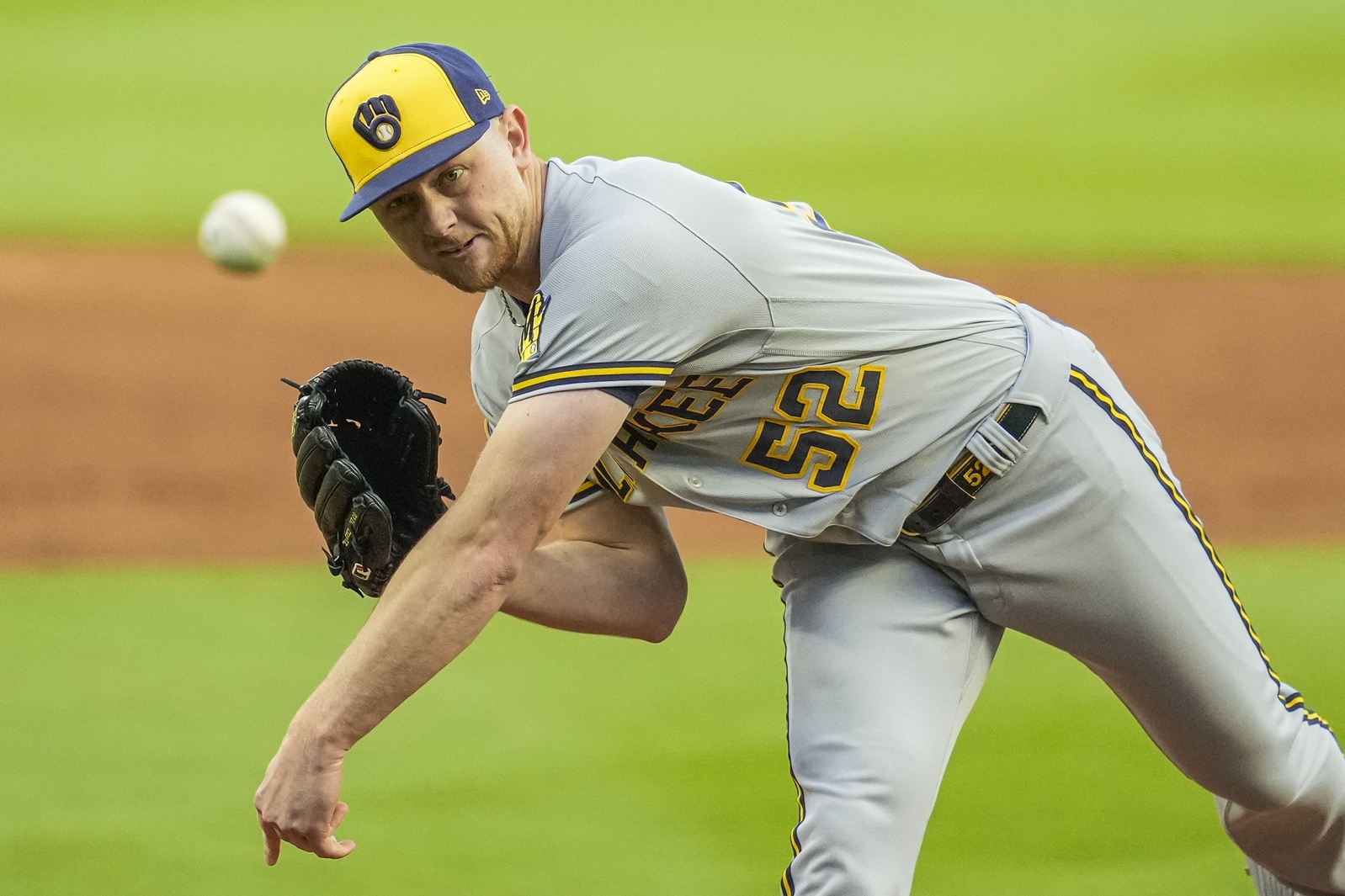 DAILY MATCHUPS: Lauer leads a legion of lefties on Friday's ledger