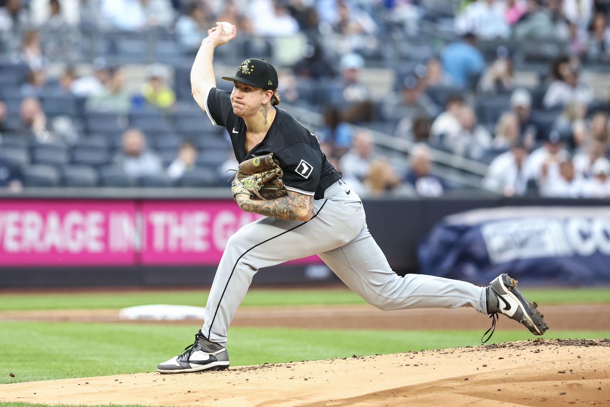 Clevinger a saves option in Chicago