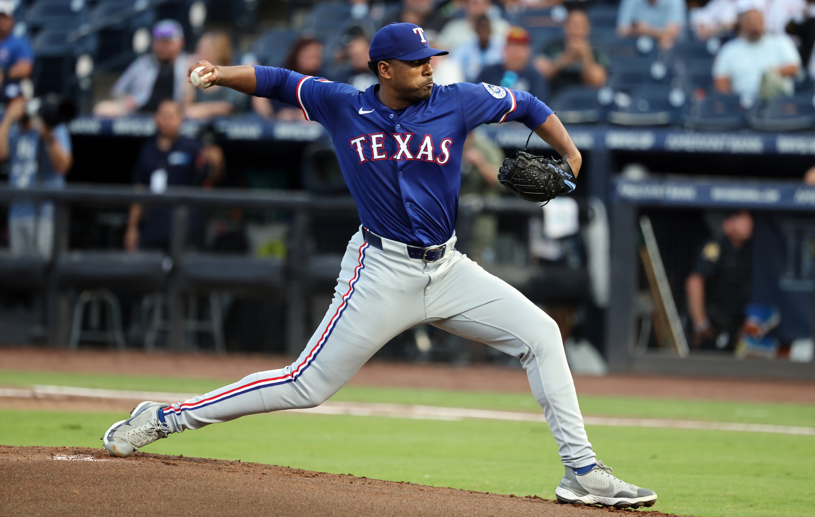 Rangers slide Rocker into injured Mahle's rotation spot