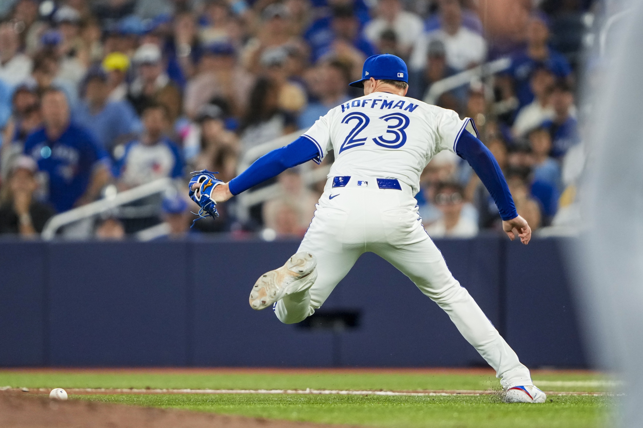 AL East: Is Hoffman losing his grip on the Jays' closer role?