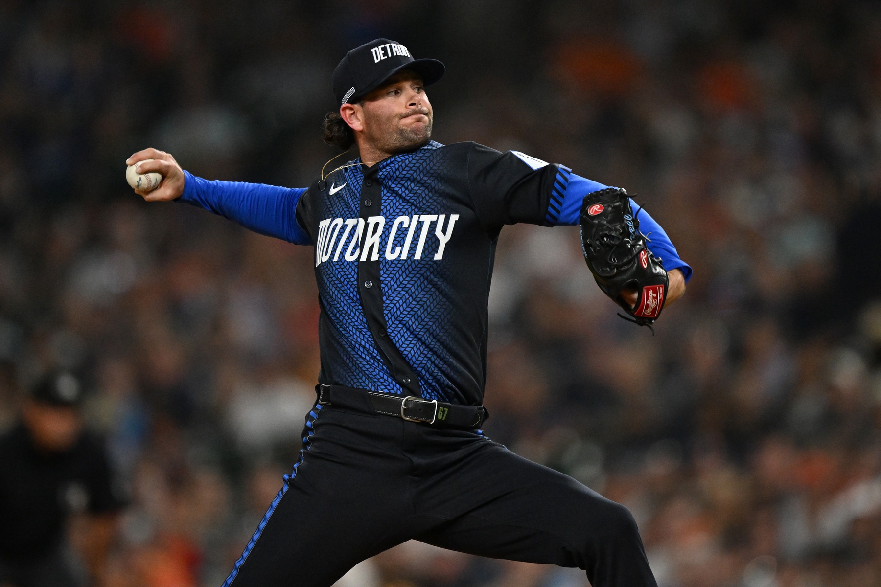 Finnegan strengthens hold on saves share