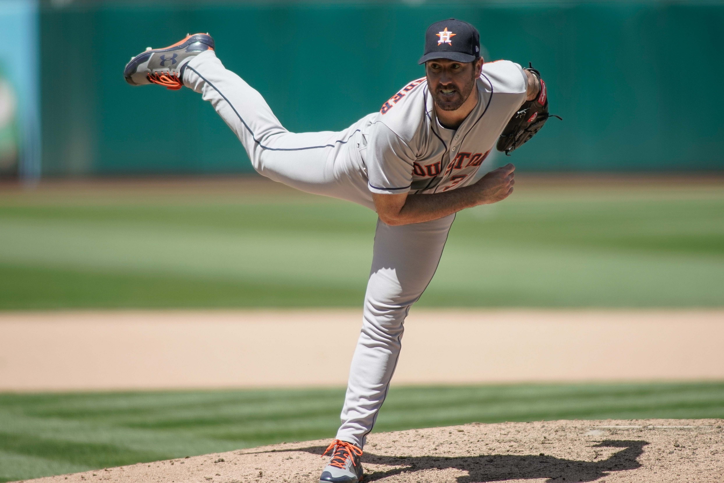DAILY MATCHUPS: Verlander, Snell tabbed with top marks for Wednesday home starts