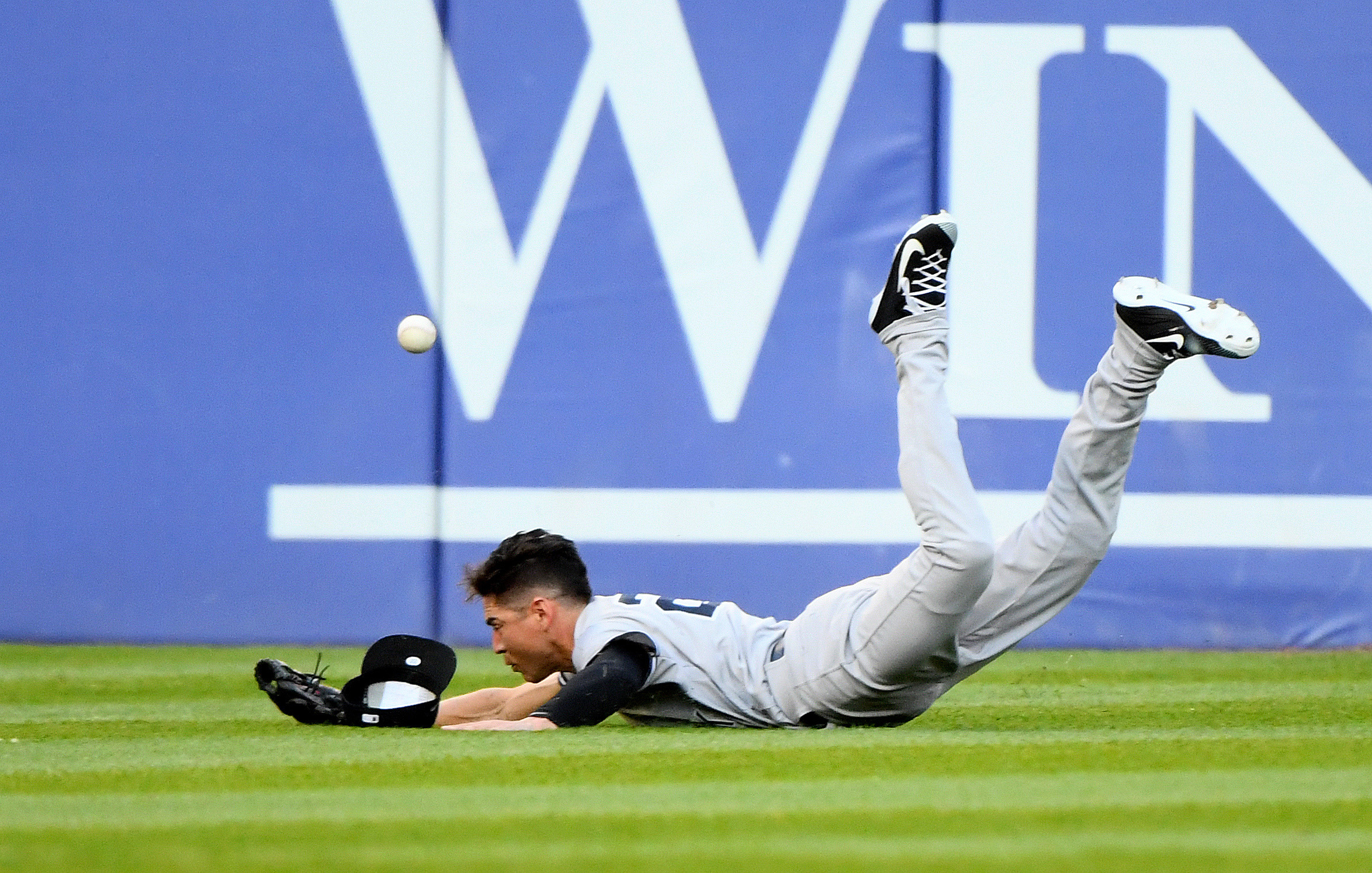 FACTS/FLUKES: Ellsbury, Kintzler, Moss, A. Sanchez, R. Davis