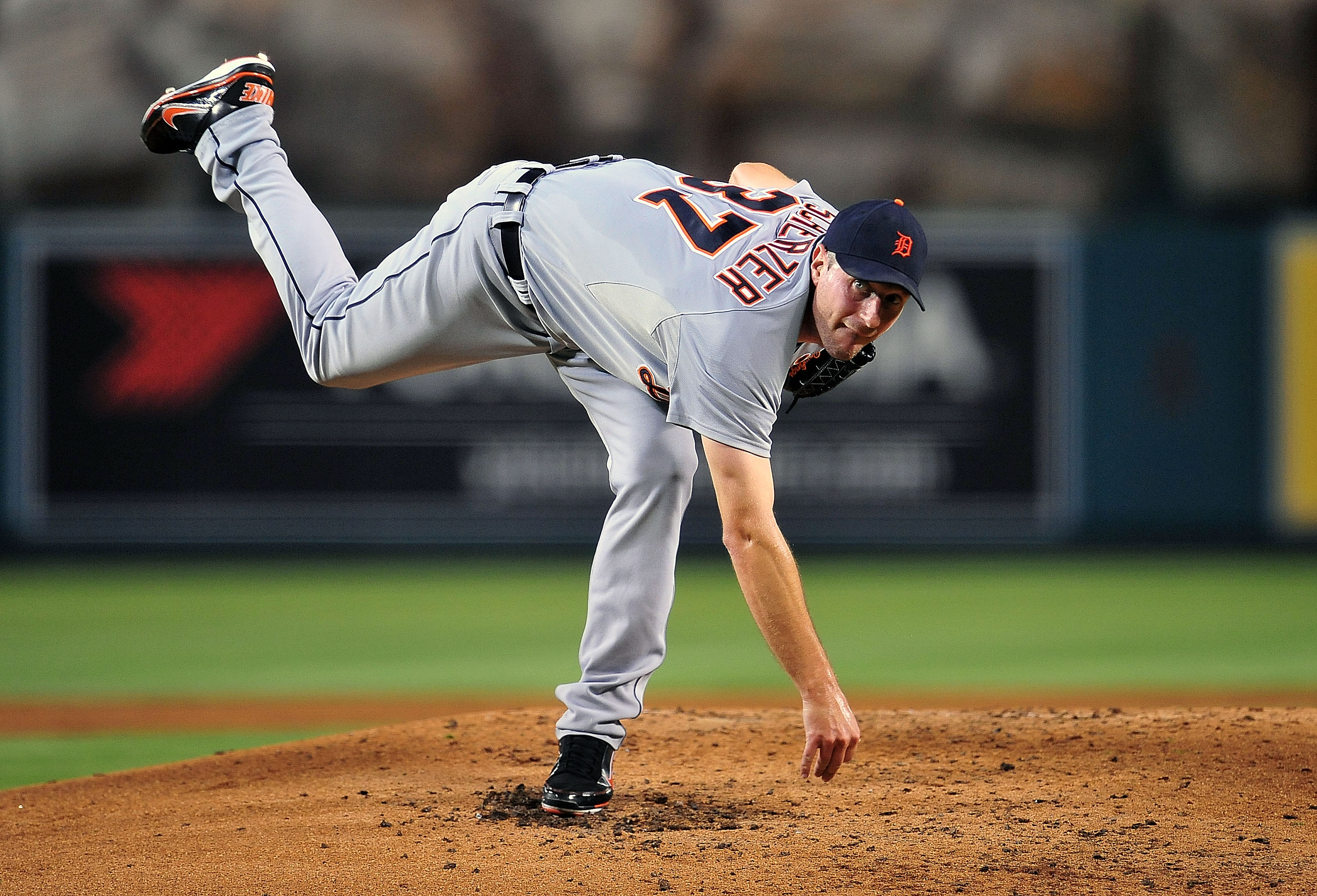 FACTS/FLUKES: Scherzer, Encarnacion, Iwakuma, Wells, Archer