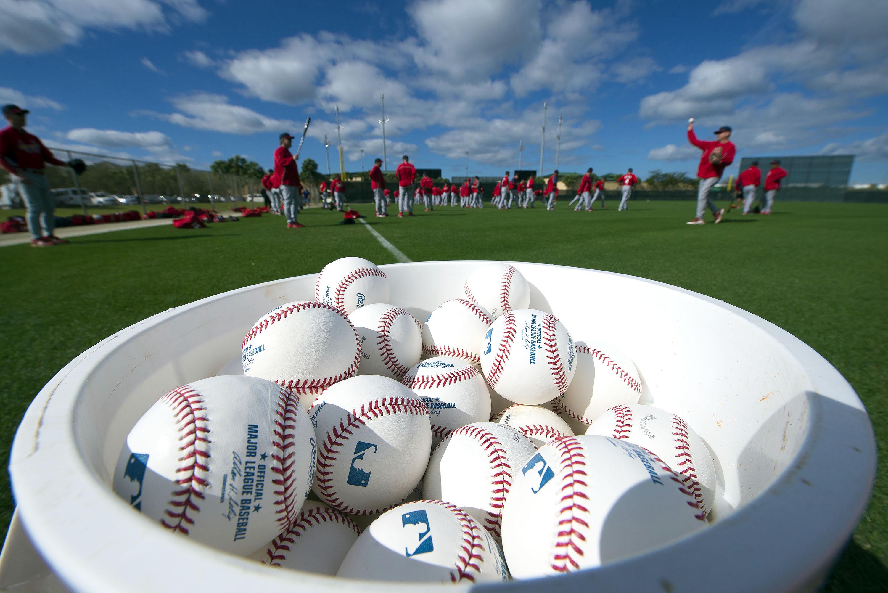 ALTERNATIVE: SalCap roster expansion recommendations